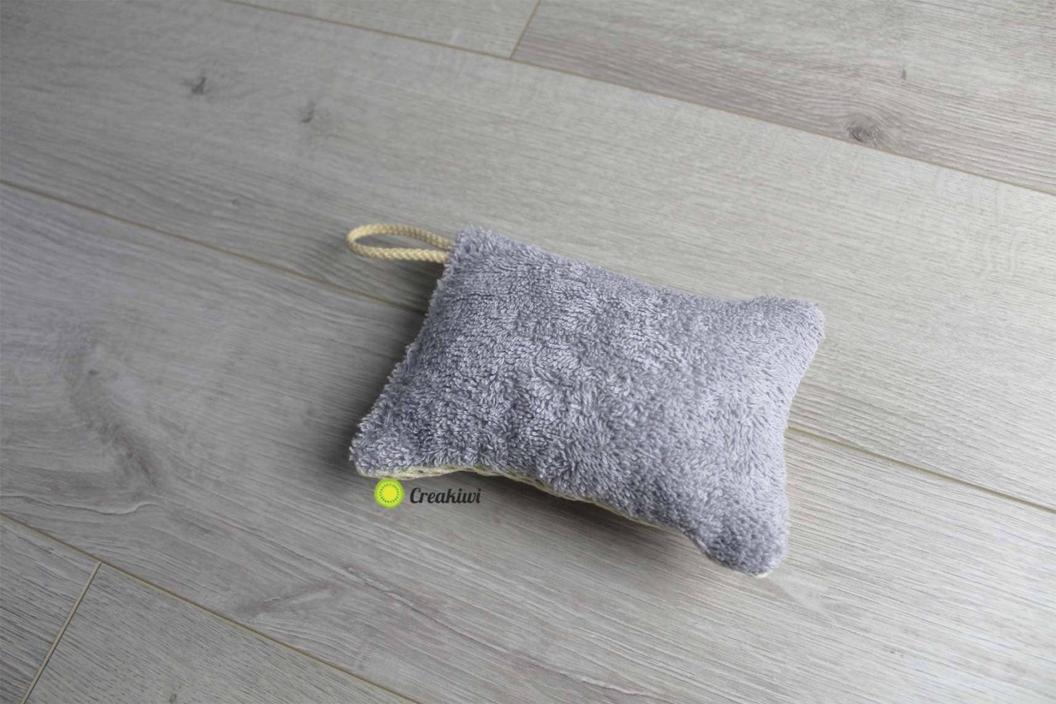 Eponge lavable verte et grise ⋆ Creakiwi